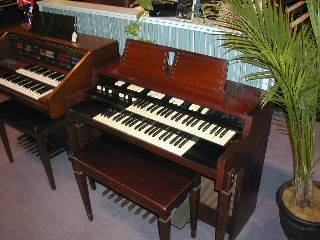 Hammond L-101
