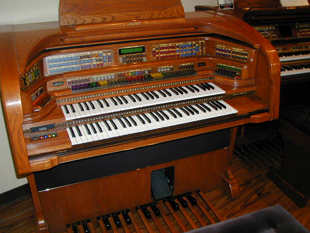 Lowrey « Organ Stop – Pre-owned Organs Catalog